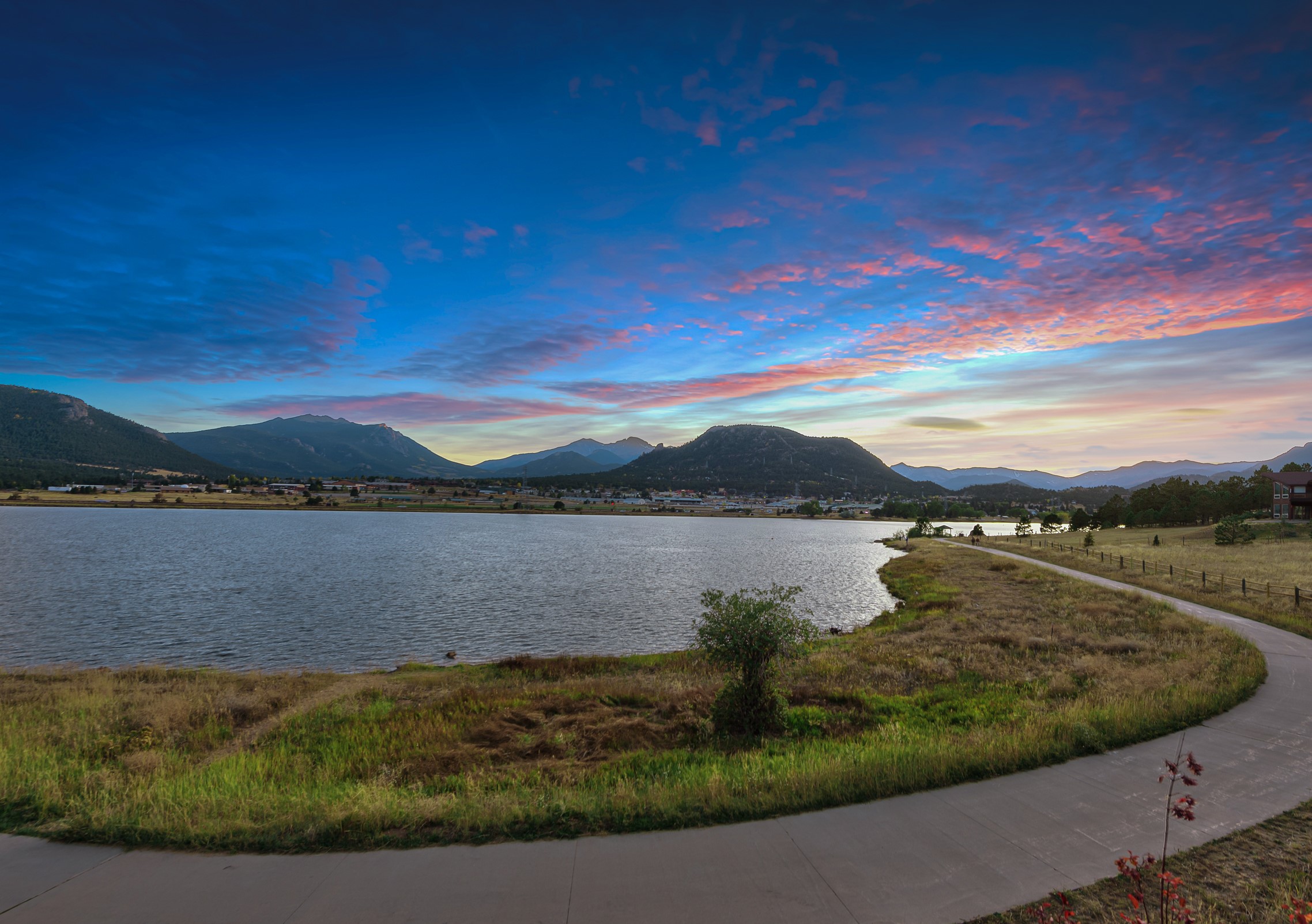 Our Estes Park Photo Gallery | See What Awaits at Lake Estes!